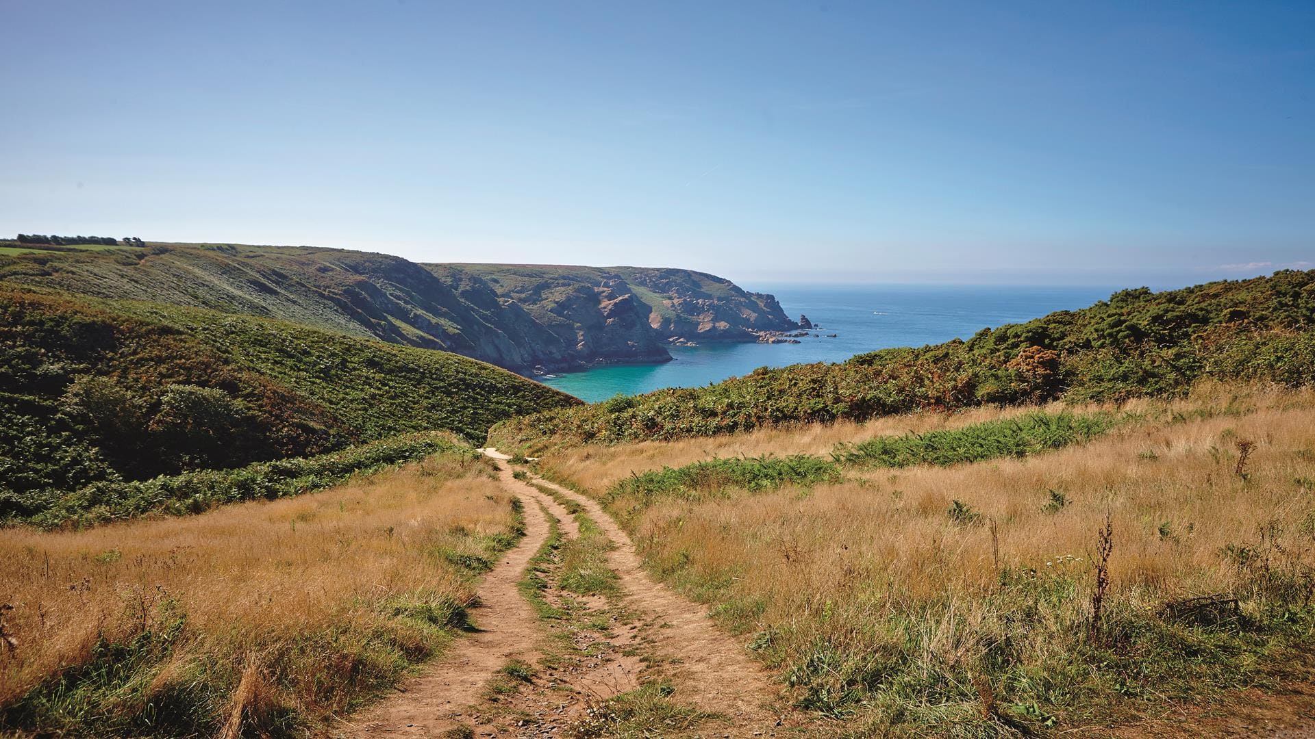 Channel Island Holidays, Tours, Trips and Breaks by Coach