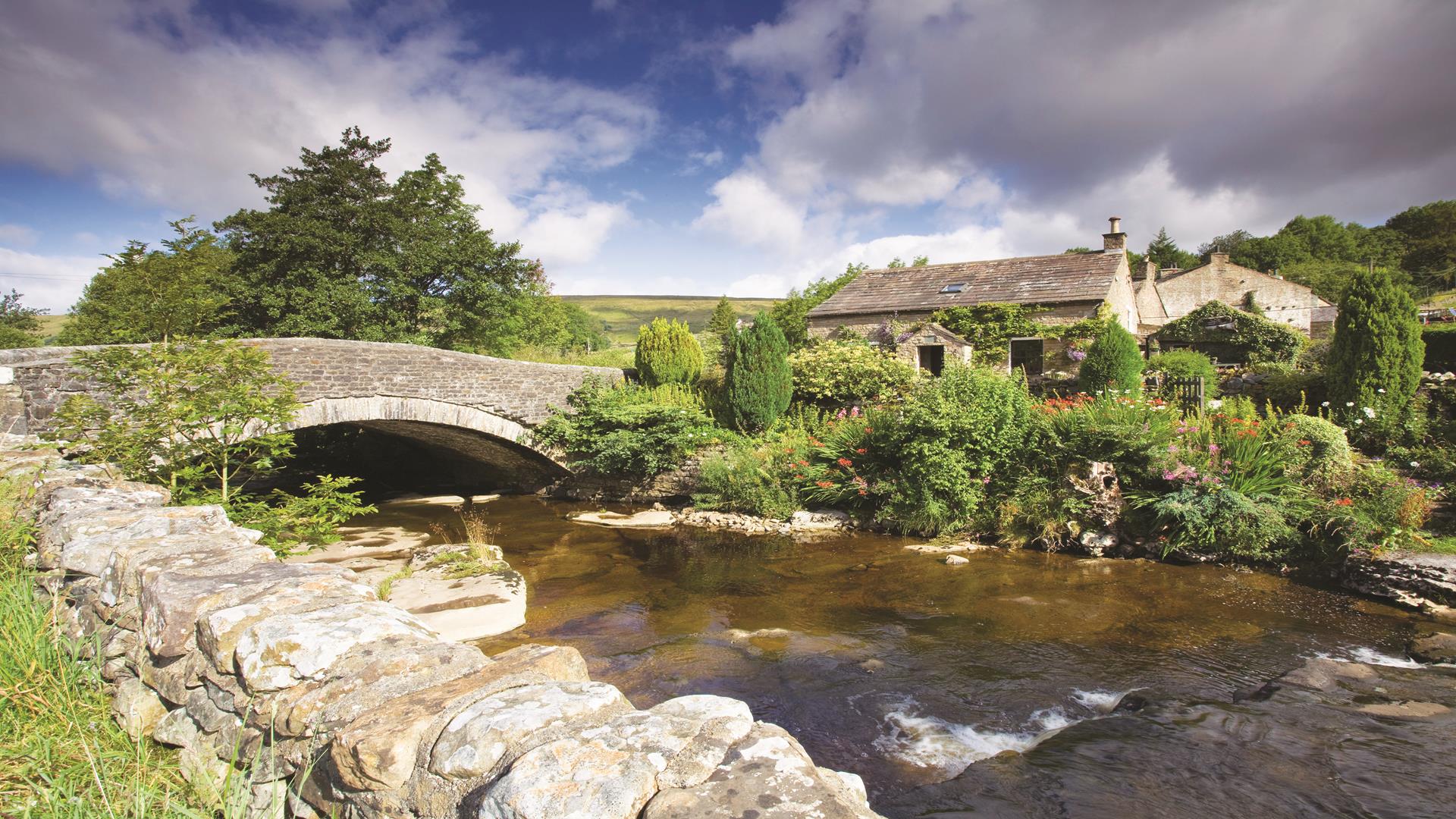 Yorkshire Holidays | Escorted Breaks, Trips & Tours by Coach