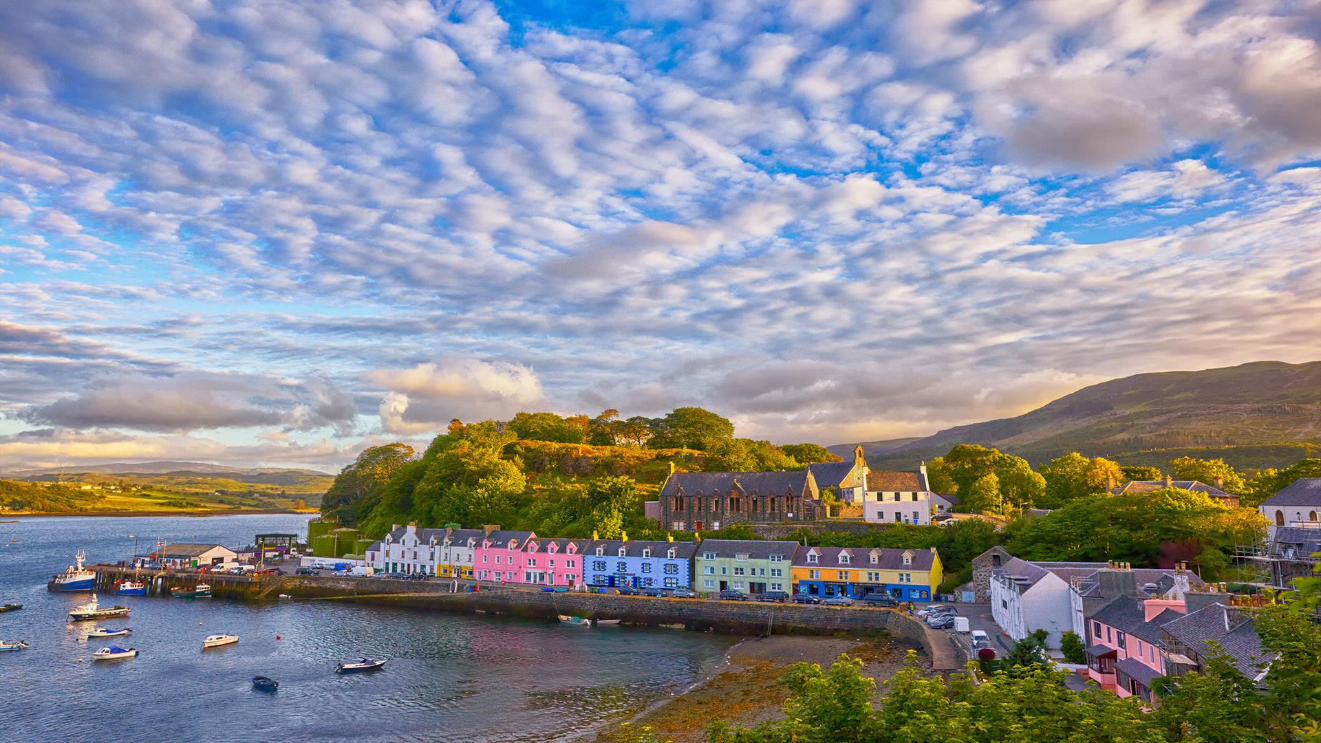 Coach Holidays to Scotland 2026 | Highlands, Lochs & Cities | Grand UK