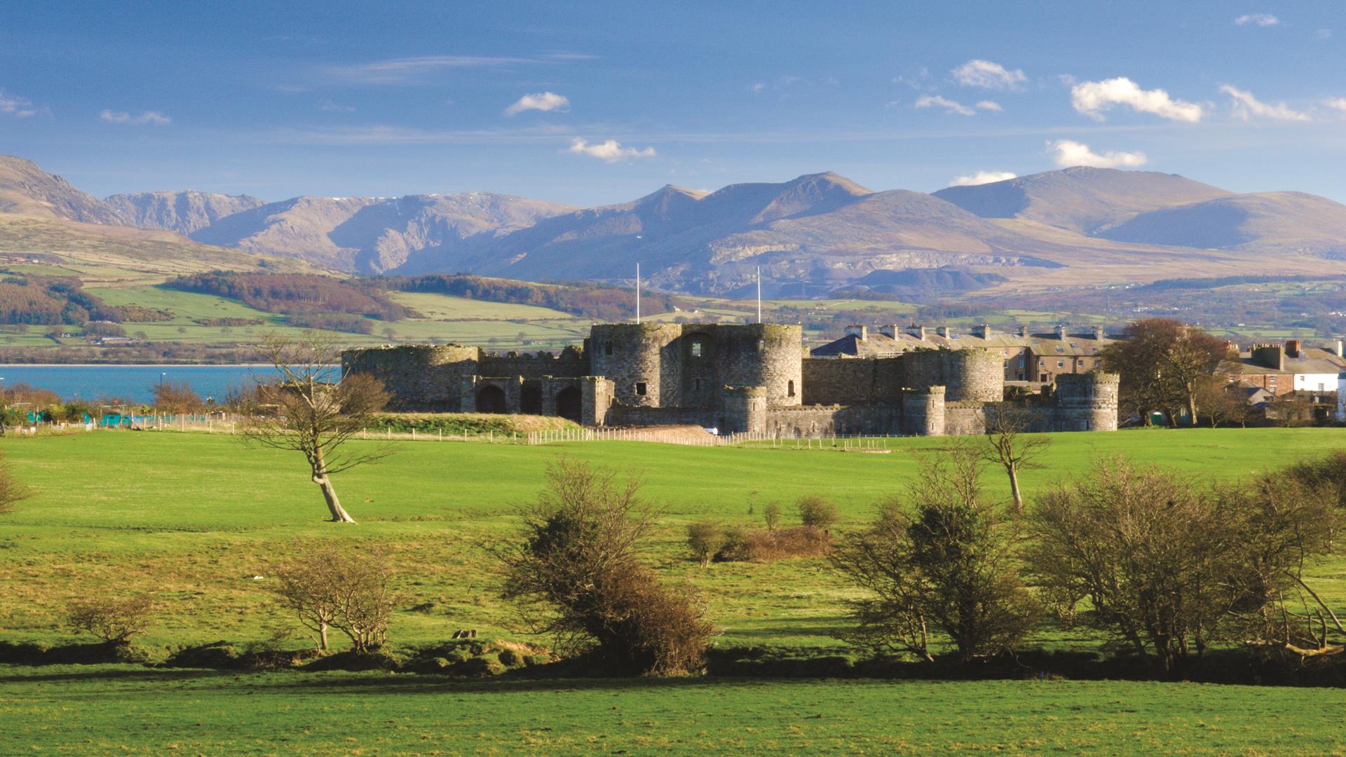 Coach Holidays to England 2026 | Scenic Tours & Breaks | Grand UK